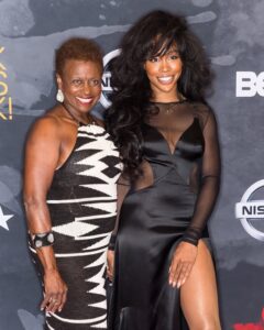 SZA Parents: Who Are The Singer's Parents?